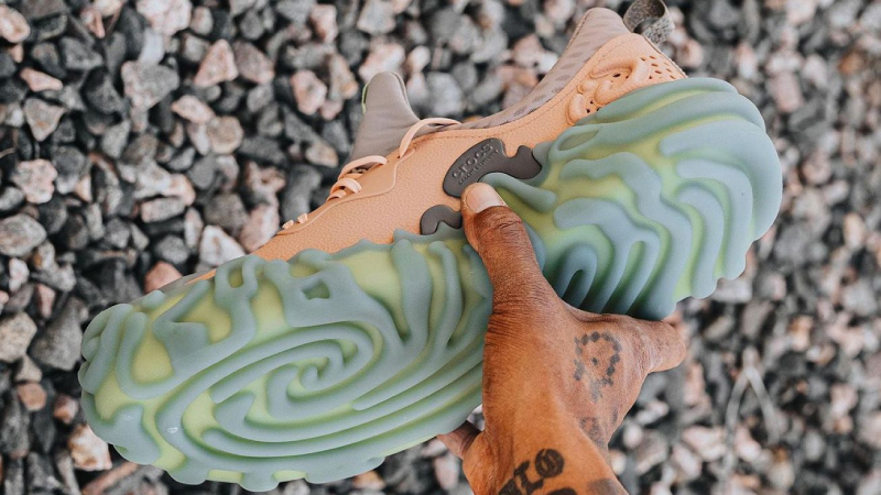 Crocs yeni spor ayakkabısı Juniper'ı tanıttı | Pazarlamasyon